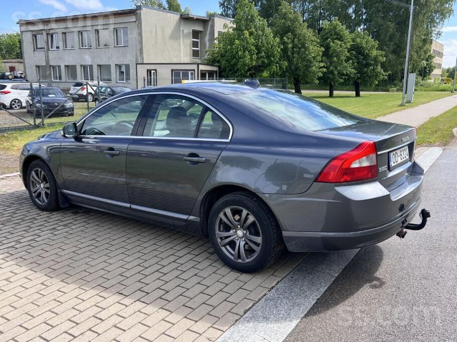 Pelēks Volvo S80 2008 Limbaži, ar dzinēja tilpumu 2.40 L un nobraukumu 275 tūkst. km par 4350 €, foto 12 vietnē AUTOMOTO.COM.LV