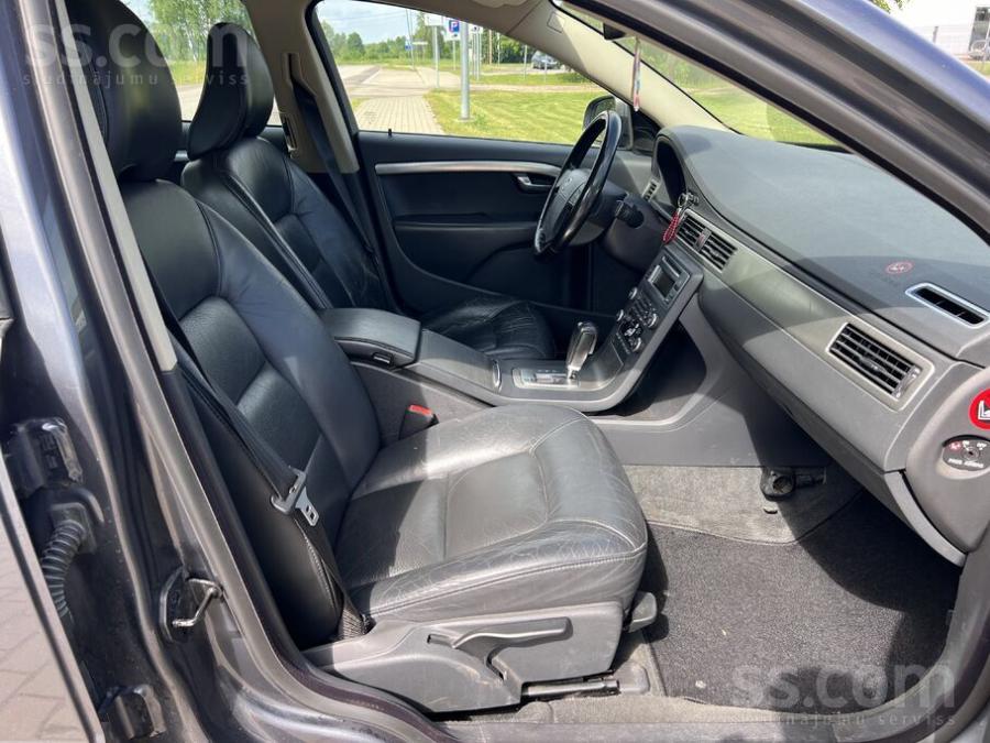 Pelēks Volvo S80 2008 Limbaži, ar dzinēja tilpumu 2.40 L un nobraukumu 275 tūkst. km par 4350 €, foto 20 vietnē AUTOMOTO.COM.LV