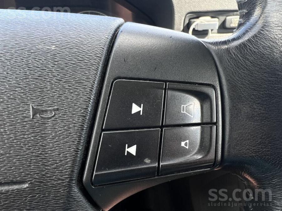 Pelēks Volvo S80 2008 Limbaži, ar dzinēja tilpumu 2.40 L un nobraukumu 275 tūkst. km par 4350 €, foto 36 vietnē AUTOMOTO.COM.LV