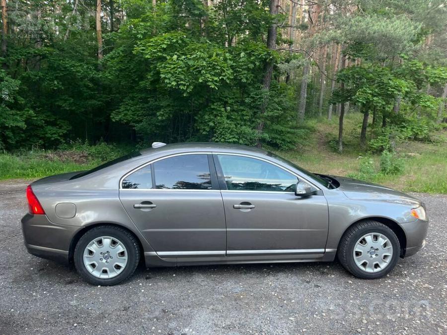 Pelēks Volvo S80 2008 Rīga, ar dzinēja tilpumu 2.40 L un nobraukumu 622 tūkst. km par 2300 €, foto 7 vietnē AUTOMOTO.COM.LV