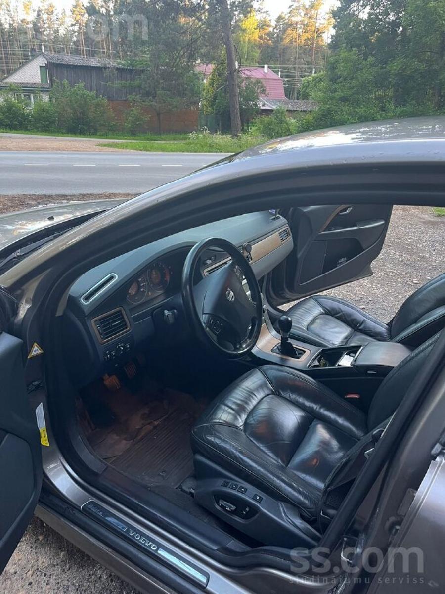 Pelēks Volvo S80 2008 Rīga, ar dzinēja tilpumu 2.40 L un nobraukumu 622 tūkst. km par 2300 €, foto 10 vietnē AUTOMOTO.COM.LV