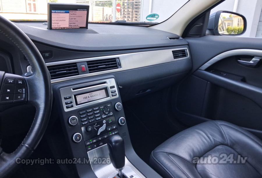 Pelēks Volvo S80 2008 Paide, ar dzinēja tilpumu 2.40 L un nobraukumu 349 tūkst. km par 5750 €, foto 14 vietnē AUTOMOTO.COM.LV