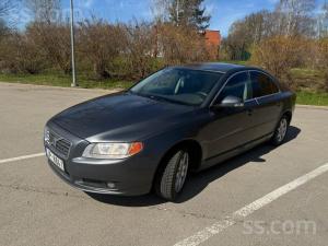 Pelēks Volvo S80 2008 Jēkabpils, ar dzinēja tilpumu 2.40 L un nobraukumu 468 tūkst. km par 2600 €, foto  vietnē AUTOMOTO.COM.LV