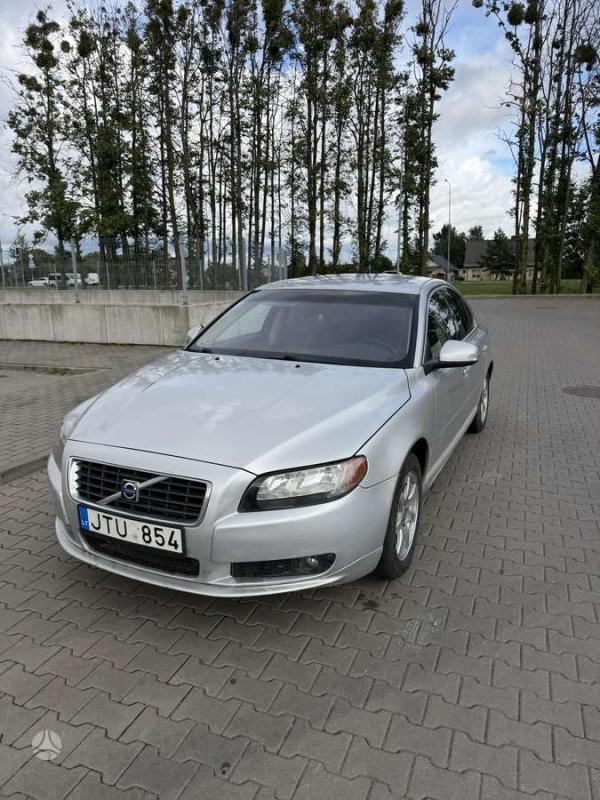 Pelēks Volvo S80 2008 Kauņa, ar dzinēja tilpumu 2.40 L un nobraukumu 320 tūkst. km par 1999 €, foto 2 vietnē AUTOMOTO.COM.LV