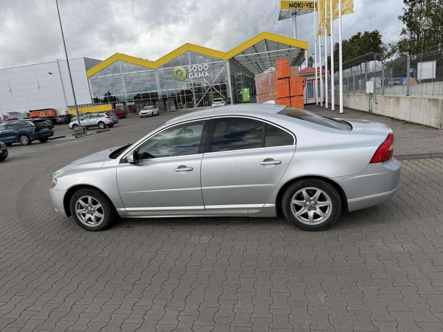 Pelēks Volvo S80 2008 Kauņa, ar dzinēja tilpumu 2.40 L un nobraukumu 320 tūkst. km par 1999 €, foto 6 vietnē AUTOMOTO.COM.LV