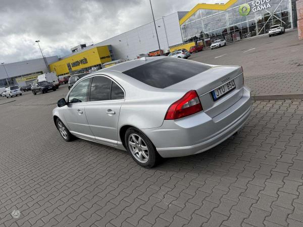 Pelēks Volvo S80 2008 Kauņa, ar dzinēja tilpumu 2.40 L un nobraukumu 320 tūkst. km par 1999 €, foto 6 vietnē AUTOMOTO.COM.LV