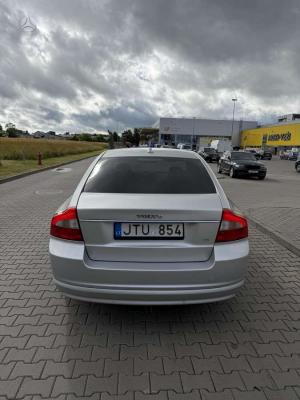 Pelēks Volvo S80 2008 Kauņa, ar dzinēja tilpumu 2.40 L un nobraukumu 320 tūkst. km par 1999 €, foto 10 vietnē AUTOMOTO.COM.LV