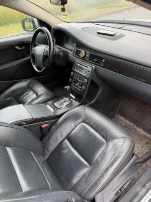 Pelēks Volvo S80 2008 Kauņa, ar dzinēja tilpumu 2.40 L un nobraukumu 320 tūkst. km par 1999 €, foto 20 vietnē AUTOMOTO.COM.LV