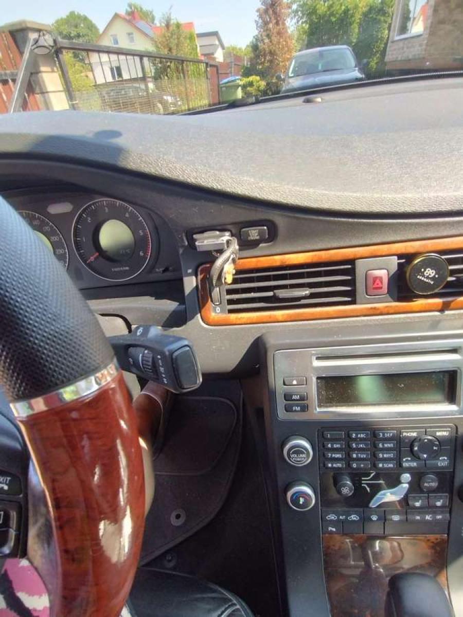 Pelēks Volvo S80 2008 Kauņa, ar dzinēja tilpumu 2.40 L un nobraukumu 278 tūkst. km par 3000 €, foto 5 vietnē AUTOMOTO.COM.LV