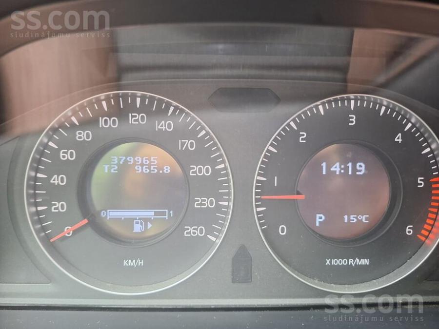 Grey Volvo S80 2008 in Madona, with an engine capacity of 2.40 L and mileage of 380 thousand km for 4500 €, photo 10 on AUTOMOTO.COM.LV