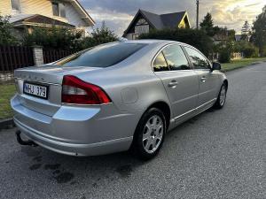 Grey Volvo S80 2008 in Vilnius, with an engine capacity of 2.40 L and mileage of 270 thousand km for 3500 €, photo 6 on AUTOMOTO.COM.LV
