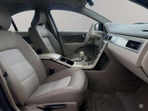 Grey Volvo S80 2008 in Kaunas, with an engine capacity of 2.00 L and mileage of 302 thousand km for 3999 €, photo 9 on AUTOMOTO.COM.LV