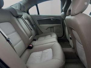 Grey Volvo S80 2008 in Kaunas, with an engine capacity of 2.00 L and mileage of 302 thousand km for 3999 €, photo 10 on AUTOMOTO.COM.LV