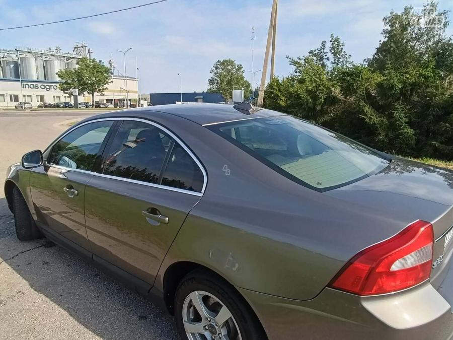 Grey Volvo S80 2008 in Joniskis, with an engine capacity of 2.40 L and mileage of 346 thousand km for 3900 €, photo 16 on AUTOMOTO.COM.LV