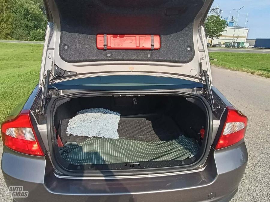 Grey Volvo S80 2008 in Joniskis, with an engine capacity of 2.40 L and mileage of 346 thousand km for 3900 €, photo 22 on AUTOMOTO.COM.LV