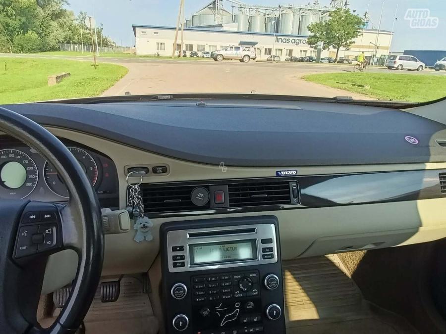 Grey Volvo S80 2008 in Joniskis, with an engine capacity of 2.40 L and mileage of 346 thousand km for 3900 €, photo 30 on AUTOMOTO.COM.LV