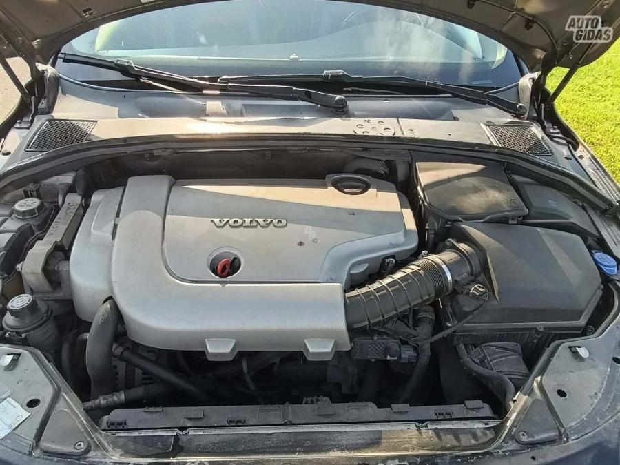 Grey Volvo S80 2008 in Joniskis, with an engine capacity of 2.40 L and mileage of 346 thousand km for 3900 €, photo 31 on AUTOMOTO.COM.LV