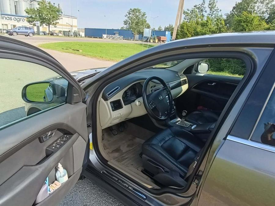 Grey Volvo S80 2008 in Joniskis, with an engine capacity of 2.40 L and mileage of 346 thousand km for 3900 €, photo 33 on AUTOMOTO.COM.LV
