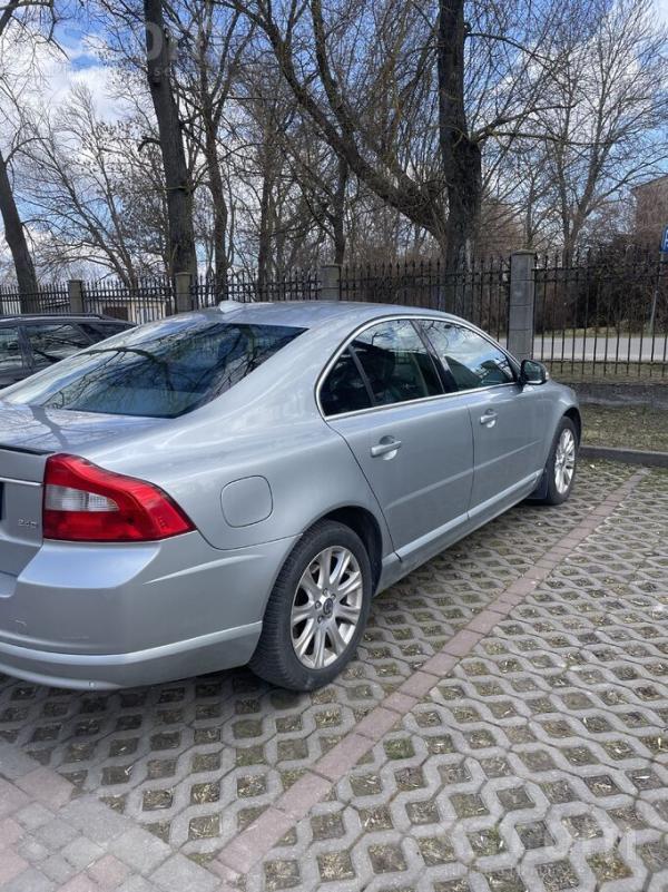 Pelēks Volvo S80 2008 Jelgava, ar dzinēja tilpumu 2.40 L un nobraukumu 249 tūkst. km par 4300 €, foto 1 vietnē AUTOMOTO.COM.LV
