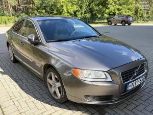 Grey Volvo S80 2008 in Vilnius, with an engine capacity of 2.40 L and mileage of 310 thousand km for 2900 €, photo 3 on AUTOMOTO.COM.LV