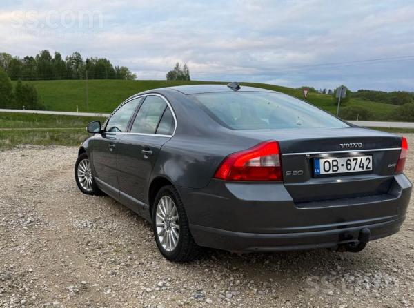 Grey Volvo S80 2008 in Rezekne, with an engine capacity of 2.40 L and mileage of 347 thousand km for 2800 €, photo 3 on AUTOMOTO.COM.LV