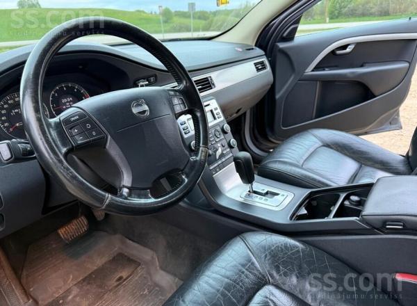 Grey Volvo S80 2008 in Rezekne, with an engine capacity of 2.40 L and mileage of 347 thousand km for 2800 €, photo 7 on AUTOMOTO.COM.LV