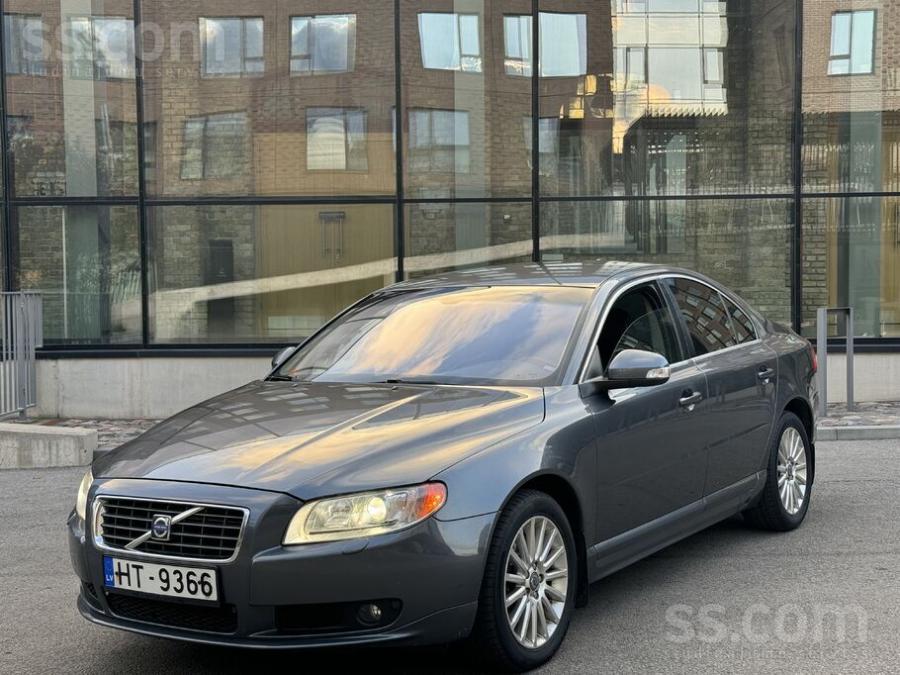 Pelēks Volvo S80 2008 Rīga, ar dzinēja tilpumu 2.40 L un nobraukumu 298 tūkst. km par 2550 €, foto 1 vietnē AUTOMOTO.COM.LV