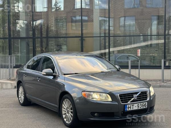 Grey Volvo S80 2008 in Riga, with an engine capacity of 2.40 L and mileage of 298 thousand km for 2550 €, photo 4 on AUTOMOTO.COM.LV