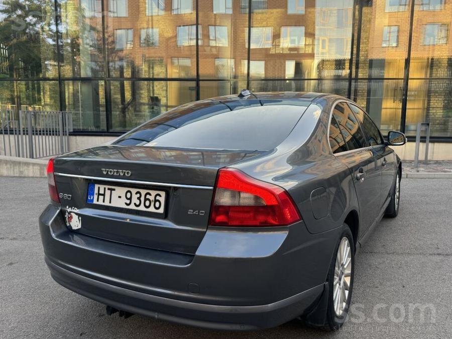 Pelēks Volvo S80 2008 Rīga, ar dzinēja tilpumu 2.40 L un nobraukumu 298 tūkst. km par 2550 €, foto 9 vietnē AUTOMOTO.COM.LV