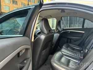 Pelēks Volvo S80 2008 Rīga, ar dzinēja tilpumu 2.40 L un nobraukumu 298 tūkst. km par 2550 €, foto 10 vietnē AUTOMOTO.COM.LV