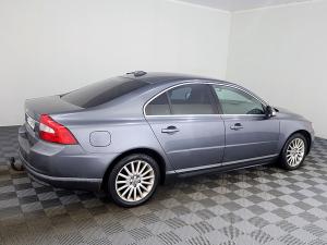 Pelēks Volvo S80 2008 Tallina, ar dzinēja tilpumu 2.40 L un nobraukumu 349 tūkst. km par 1099 €, foto 4 vietnē AUTOMOTO.COM.LV