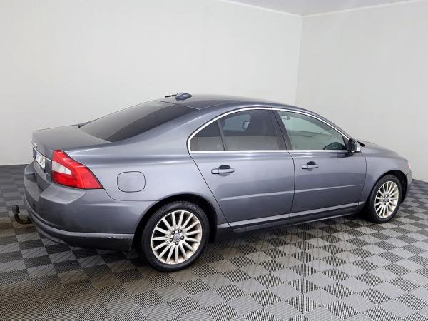 Pelēks Volvo S80 2008 Tallina, ar dzinēja tilpumu 2.40 L un nobraukumu 349 tūkst. km par 1099 €, foto 11 vietnē AUTOMOTO.COM.LV