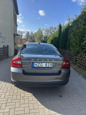 Grey Volvo S80 2008 in Kaunas, with an engine capacity of 2.40 L and mileage of 436 thousand km for 2800 €, photo 7 on AUTOMOTO.COM.LV