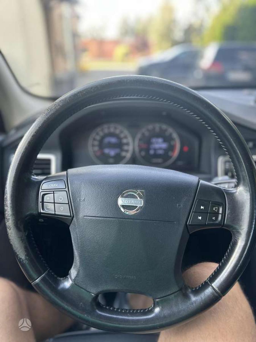 Grey Volvo S80 2008 in Kaunas, with an engine capacity of 2.40 L and mileage of 436 thousand km for 2800 €, photo 13 on AUTOMOTO.COM.LV
