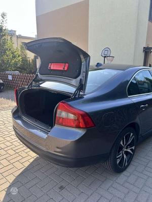 Grey Volvo S80 2008 in Kaunas, with an engine capacity of 2.40 L and mileage of 436 thousand km for 2800 €, photo 20 on AUTOMOTO.COM.LV