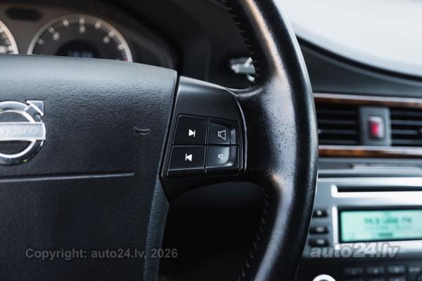 Pelēks Volvo S80 2008 Tallina, ar dzinēja tilpumu 2.40 L un nobraukumu 359 tūkst. km par 3199 €, foto 11 vietnē AUTOMOTO.COM.LV