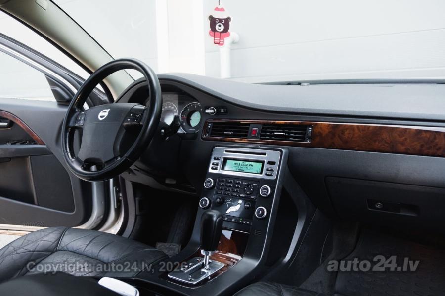 Pelēks Volvo S80 2008 Tallina, ar dzinēja tilpumu 2.40 L un nobraukumu 359 tūkst. km par 3199 €, foto 12 vietnē AUTOMOTO.COM.LV