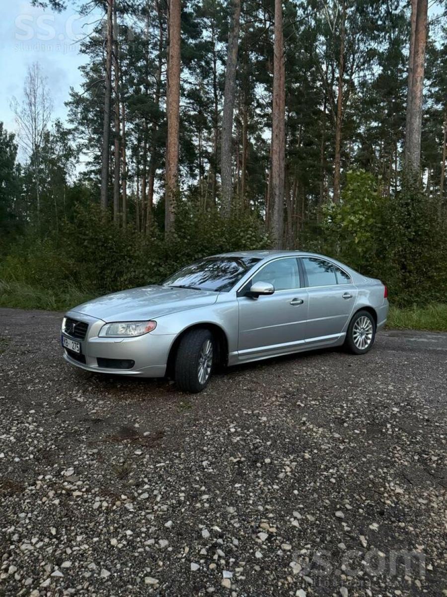 Pelēks Volvo S80 2008 Rīga, ar dzinēja tilpumu 2.40 L un nobraukumu 403 tūkst. km par 2800 €, foto 5 vietnē AUTOMOTO.COM.LV