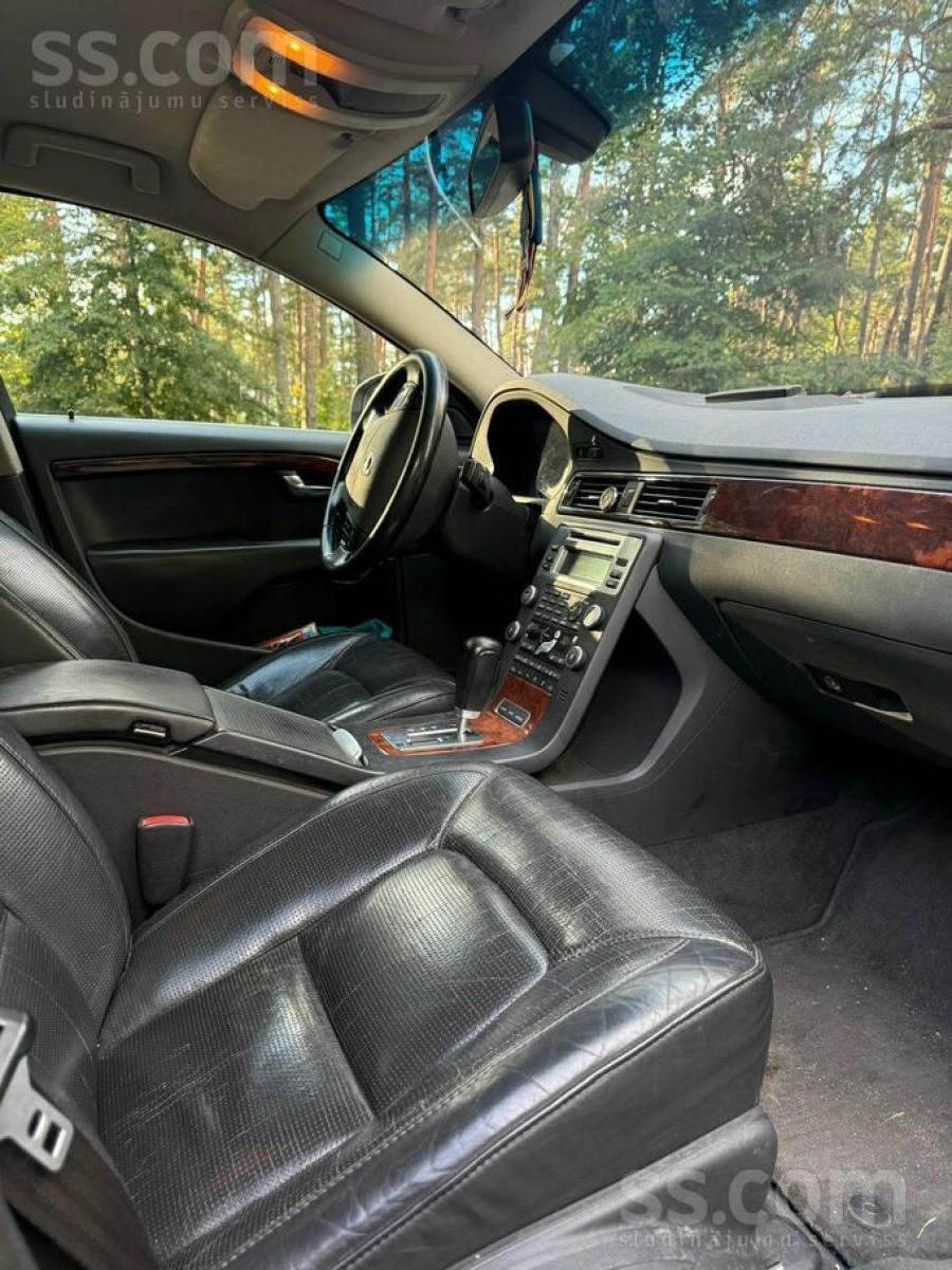 Pelēks Volvo S80 2008 Rīga, ar dzinēja tilpumu 2.40 L un nobraukumu 403 tūkst. km par 2800 €, foto 12 vietnē AUTOMOTO.COM.LV