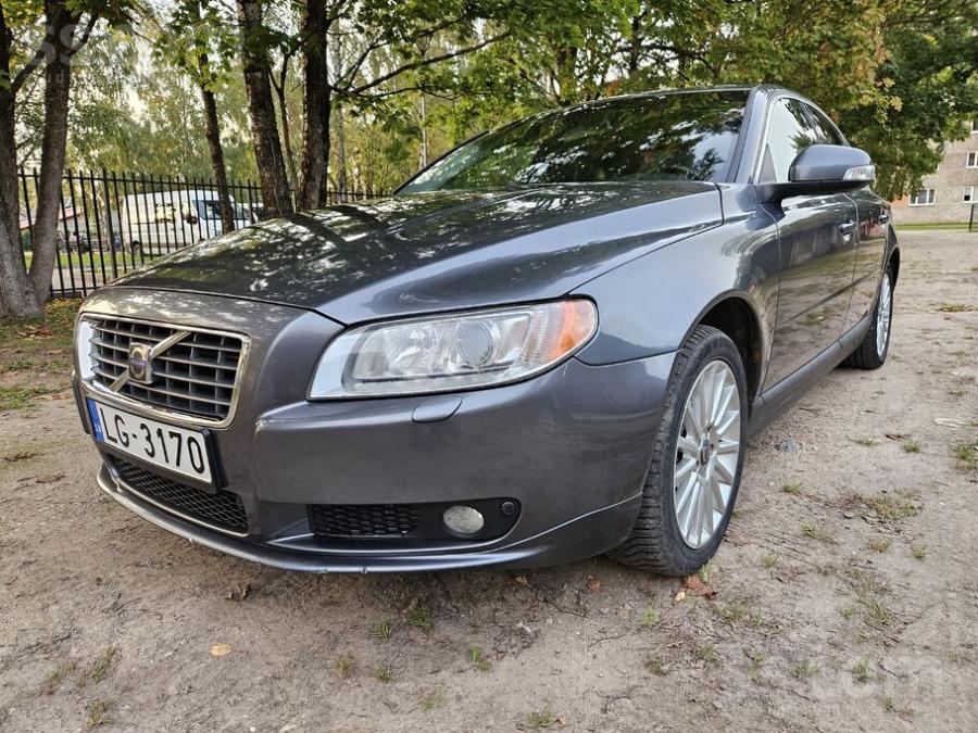 Pelēks Volvo S80 2008 Jēkabpils, ar dzinēja tilpumu 2.40 L un nobraukumu 292 tūkst. km par 2800 €, foto 1 vietnē AUTOMOTO.COM.LV