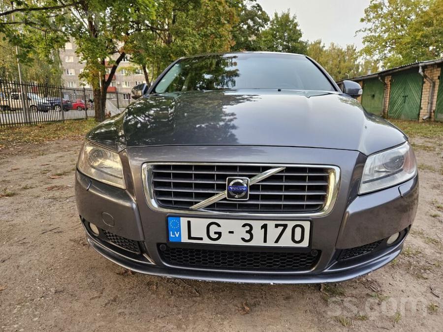 Pelēks Volvo S80 2008 Jēkabpils, ar dzinēja tilpumu 2.40 L un nobraukumu 292 tūkst. km par 2800 €, foto 3 vietnē AUTOMOTO.COM.LV
