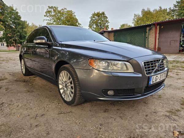 Вольво С80 2008 в Екабпилс на AUTOMOTO.COM.LV Серый Вольво С80 2008 в Екабпилс, объемом двигателя 2.40 л и пробегом 292 тыс. км за 2800 €, фото 4 на AUTOMOTO.COM.LV
