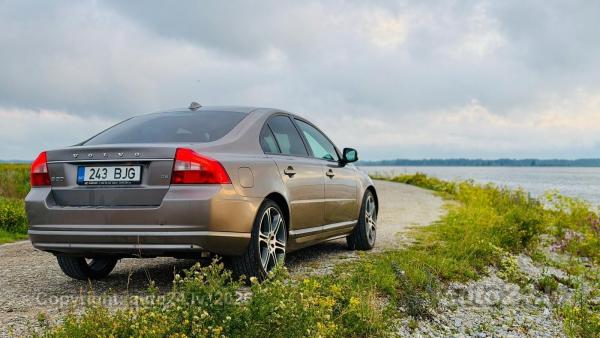 Вольво С80 2008 в Таллин на AUTOMOTO.COM.LV Серый Вольво С80 2008 в Таллин, объемом двигателя 2.40 л и пробегом 0 тыс. км за 3899 €, фото 3 на AUTOMOTO.COM.LV