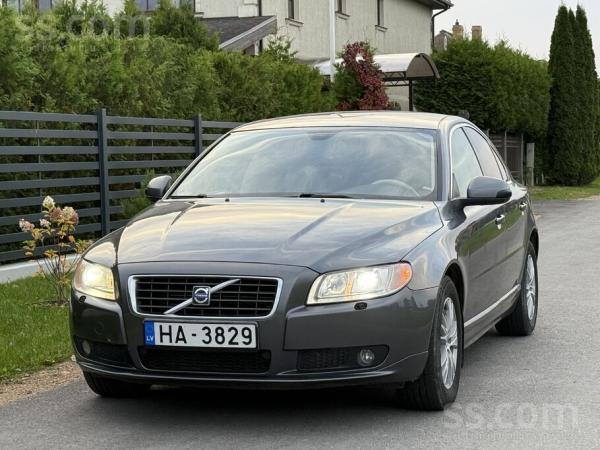 Grey Volvo S80 2008 in Riga, with an engine capacity of 2.40 L and mileage of 311 thousand km for 2500 €, photo 1 on AUTOMOTO.COM.LV