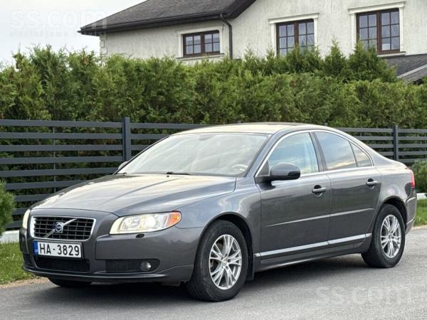 Grey Volvo S80 2008 in Riga, with an engine capacity of 2.40 L and mileage of 311 thousand km for 2500 €, photo 3 on AUTOMOTO.COM.LV