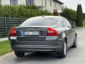 Grey Volvo S80 2008 in Riga, with an engine capacity of 2.40 L and mileage of 311 thousand km for 2500 €, photo 8 on AUTOMOTO.COM.LV