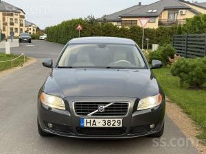 Grey Volvo S80 2008 in Riga, with an engine capacity of 2.40 L and mileage of 311 thousand km for 2500 €, photo 10 on AUTOMOTO.COM.LV