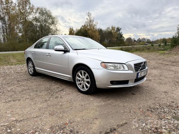 Pelēks Volvo S80 2008 Cēsis, ar dzinēja tilpumu 2.40 L un nobraukumu 0 tūkst. km par 2850 €, foto 6 vietnē AUTOMOTO.COM.LV