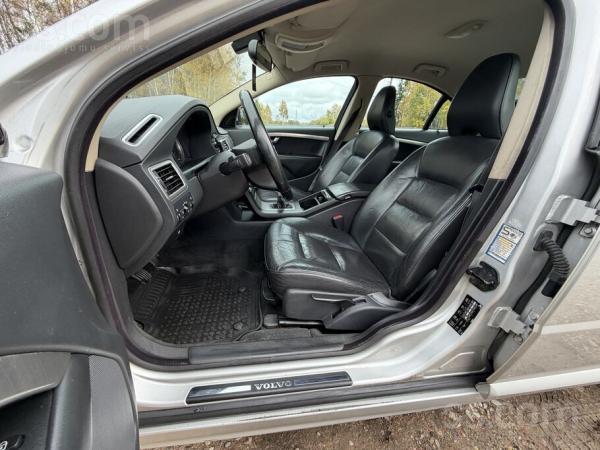 Pelēks Volvo S80 2008 Cēsis, ar dzinēja tilpumu 2.40 L un nobraukumu 0 tūkst. km par 2850 €, foto 7 vietnē AUTOMOTO.COM.LV
