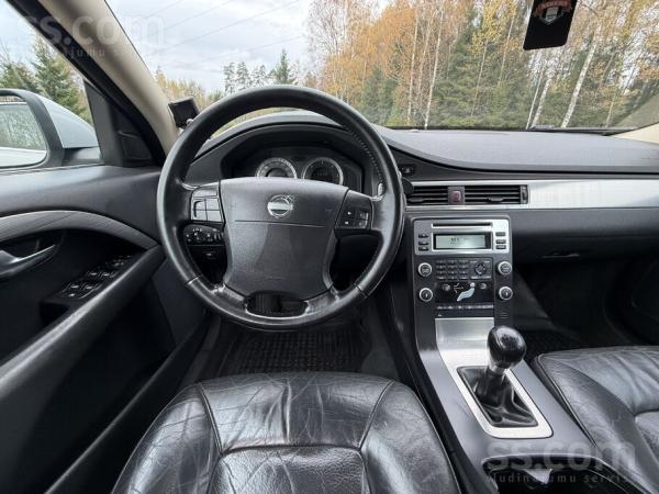 Pelēks Volvo S80 2008 Cēsis, ar dzinēja tilpumu 2.40 L un nobraukumu 0 tūkst. km par 2850 €, foto 8 vietnē AUTOMOTO.COM.LV